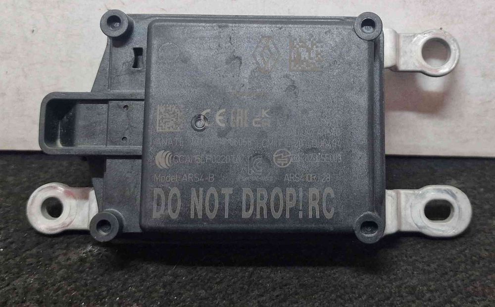 Sensor de Radar RENAULT MEGANE IV Hatchback (B9A/M/N_) ano 2017 Ovar ...