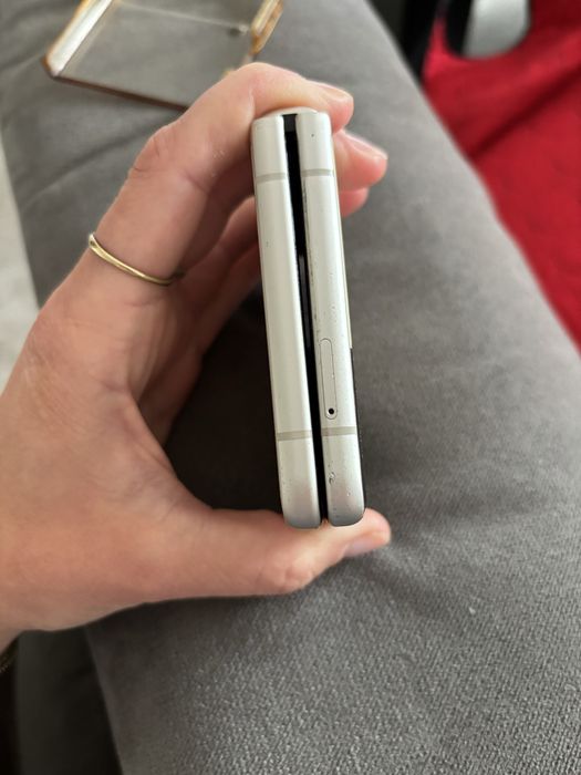 Telefon Samsung flip 3 5G 128GB Zabrze • OLX.pl