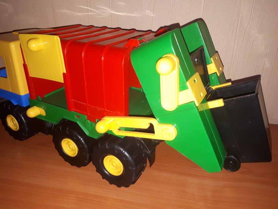 Машинка. Сміттєвоз (45 см.). Якісний пластик: 300 грн. - Іграшки Ямпіль ...