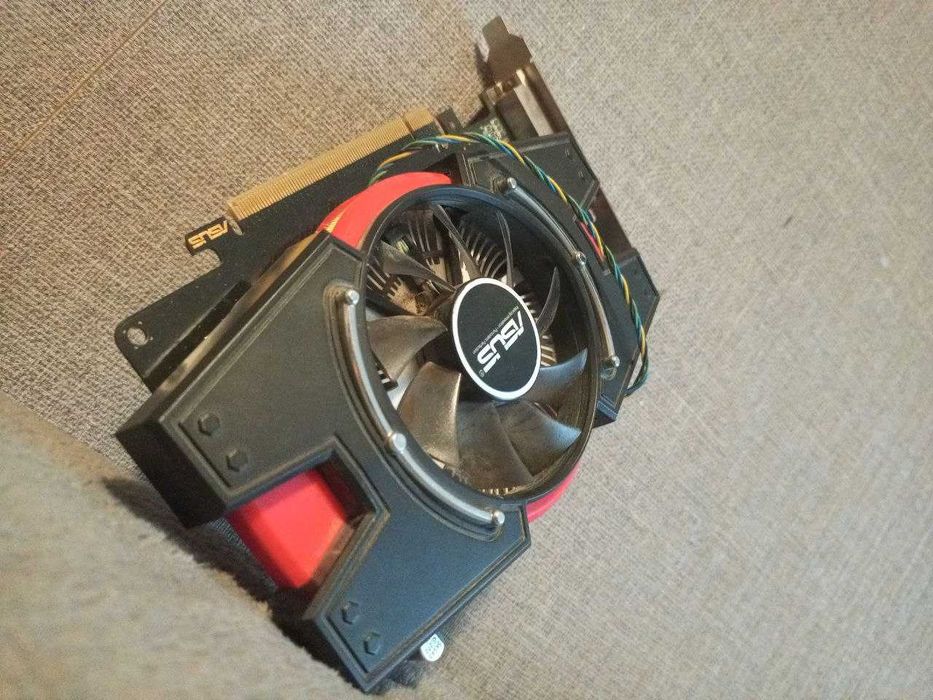 Amd radeon 6670 HD 1gb відеокарта: 499 грн. - Комплектующие и запчасти ...