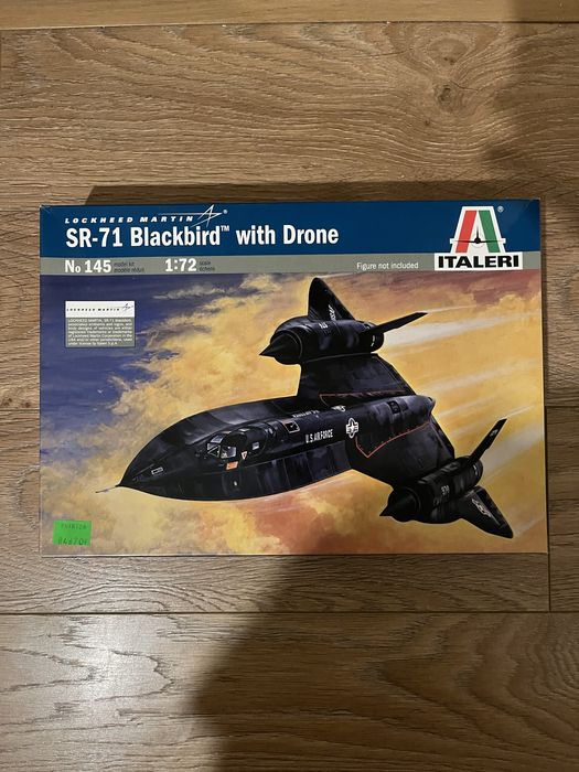 Italeri SR-71 Blackbird with Drone - model do sklejania 1:72 Kraków Bieżanów-Prokocim • OLX.pl