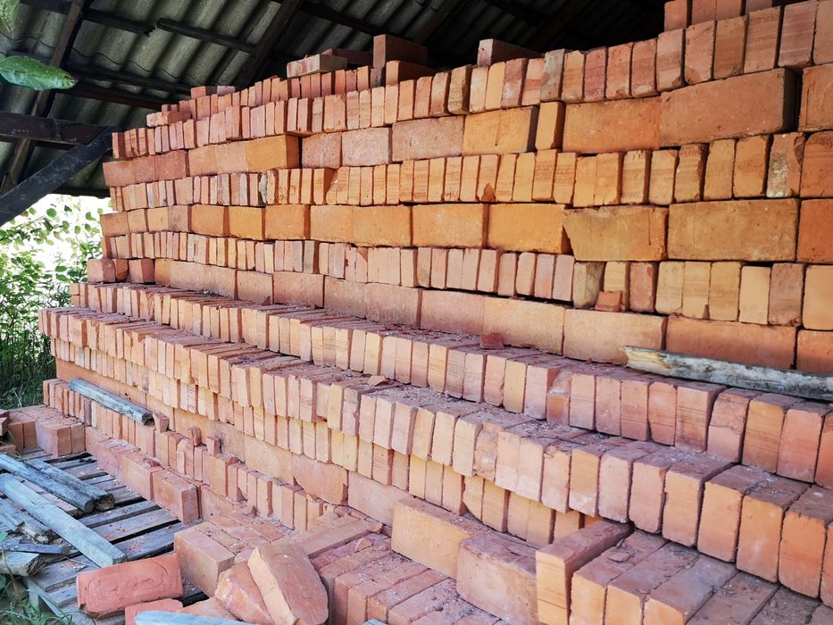 Cegla pelna, nowa Borowa • OLX.pl