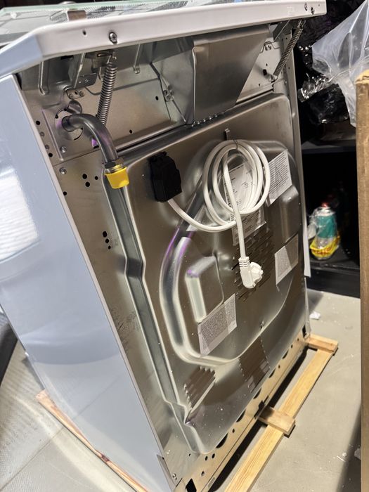 Нова газова плита FCGW63193: 13 499 грн. - Плити / варильні поверхні Київ на Olx