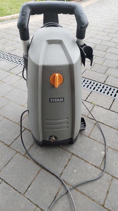 Myjka Titan cisnieniowa Alwernia • OLX.pl