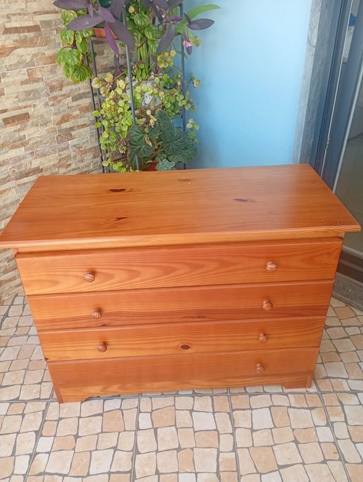 Cómoda madeira maciça pinho mel Meca • OLX.pt