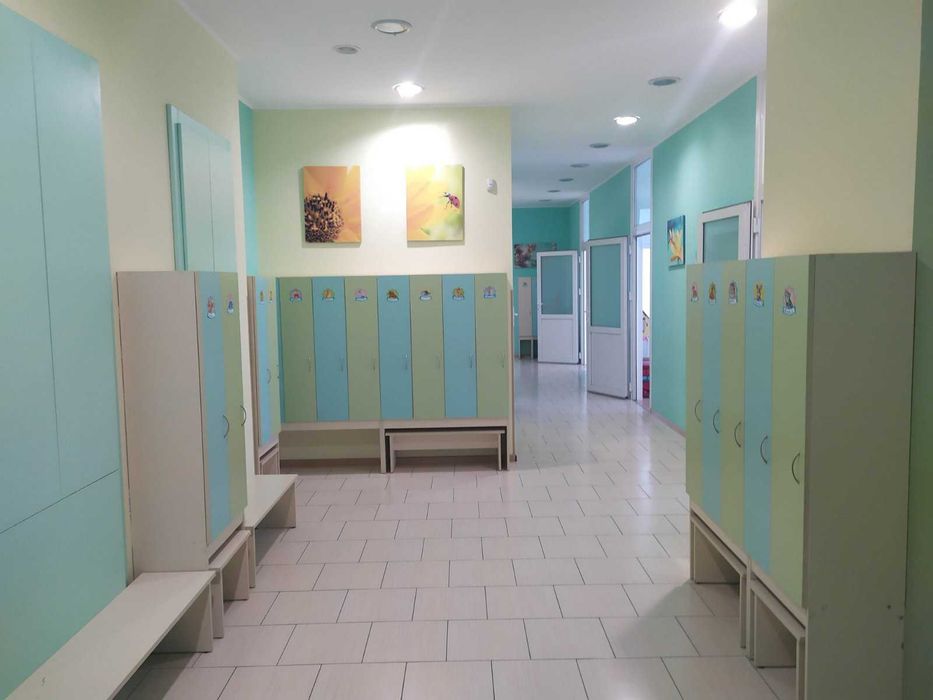 Продам комерційне приміщення в закритому ЖК Смарагдовий. 360 м2: 1 000 ...
