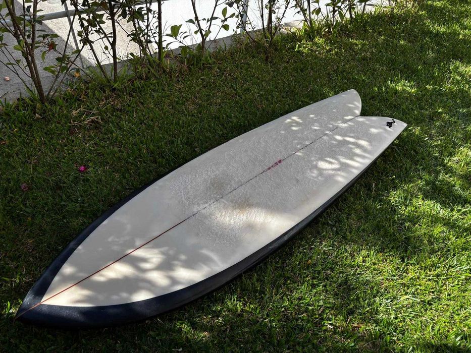 Chris Christenson FISH 5’4 x 20 1/2 x 2 3/8 - 30L (fins on glass ...