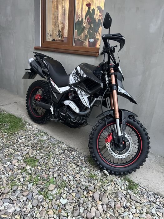 Teken 250 2500km: 1 250 $ - Мотоцикли Хуст на Olx