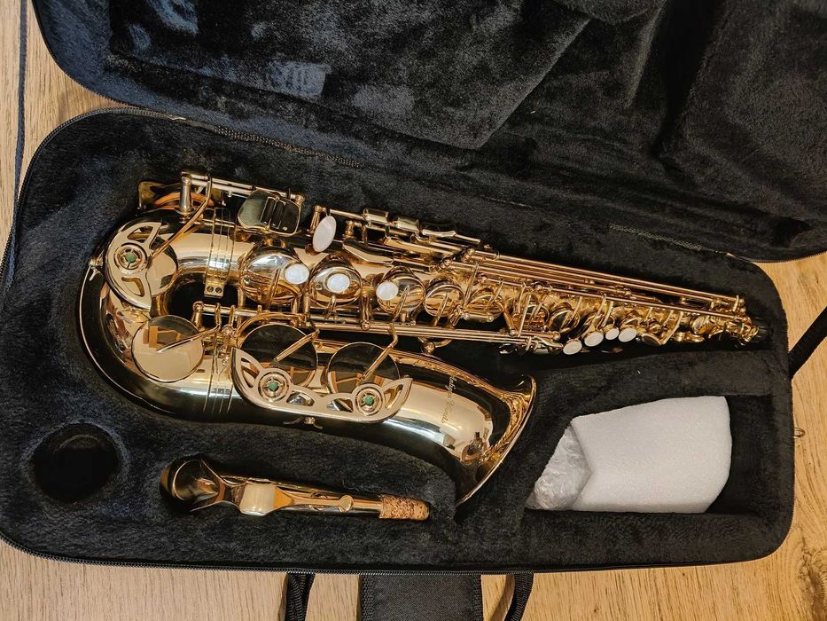 Saksofon altowy ANTIGUA-WINDS !!! Rabka-Zdrój • OLX.pl
