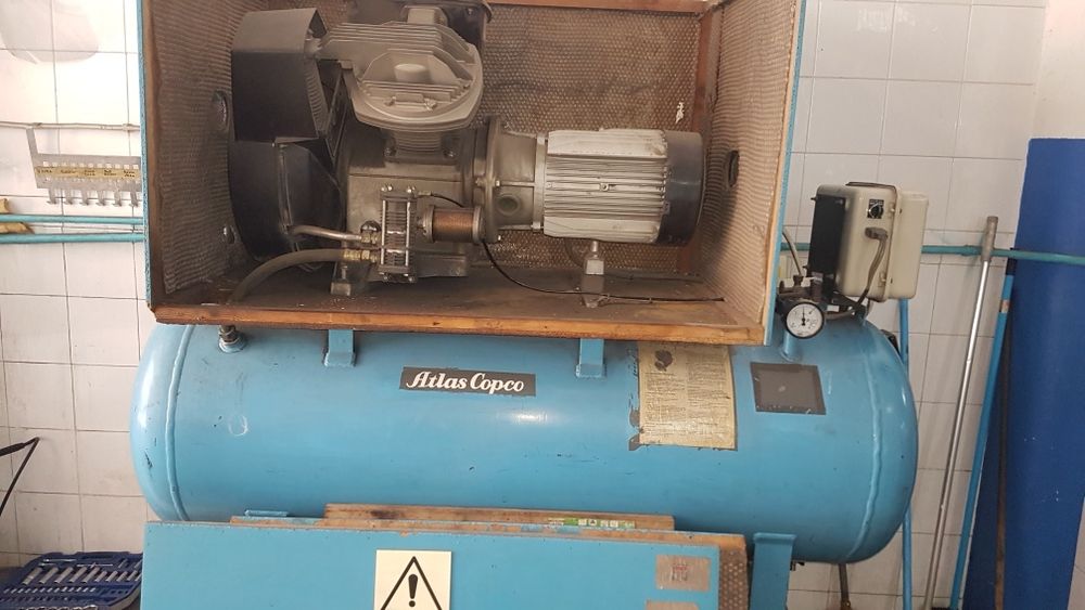 Vendo Compressor Atlas Copco Pontinha E Famões • OLX Portugal