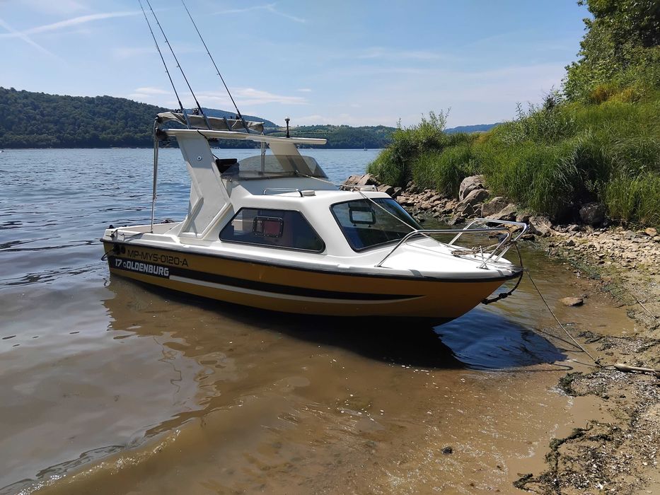 Sprzedam łódź motorowo kabinową Oldenburg 17 Znamirowice • OLX.pl