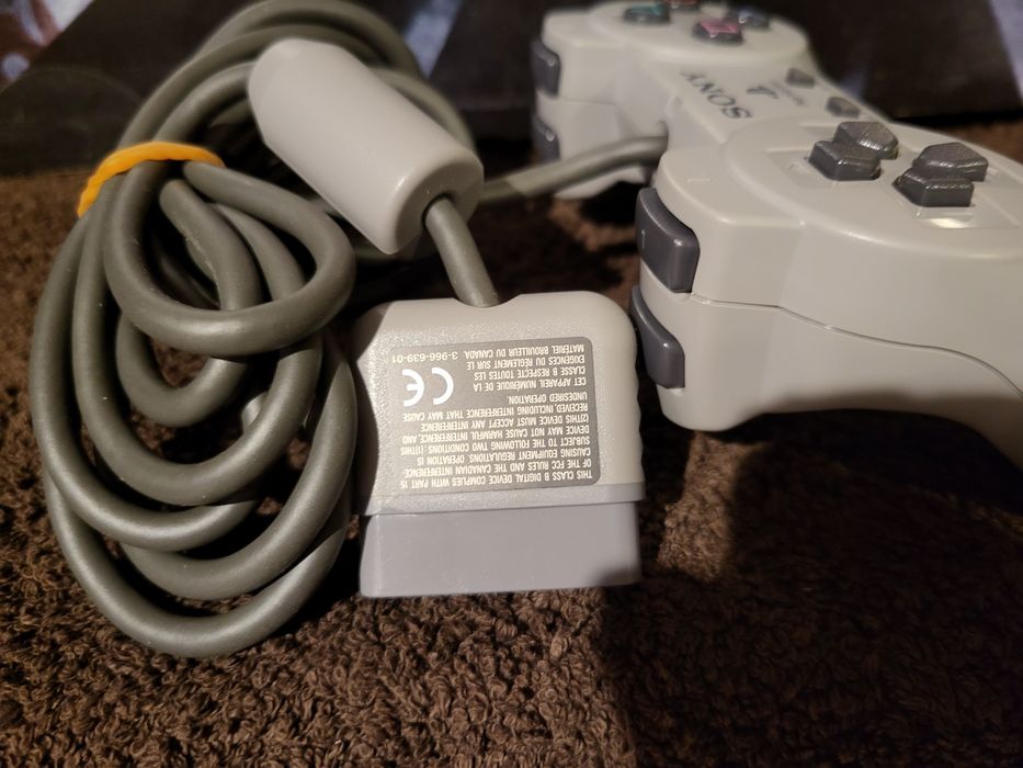 Pad do konsoli PlayStation PS1 SCPH-1080 Katowice Osiedle Witosa • OLX.pl