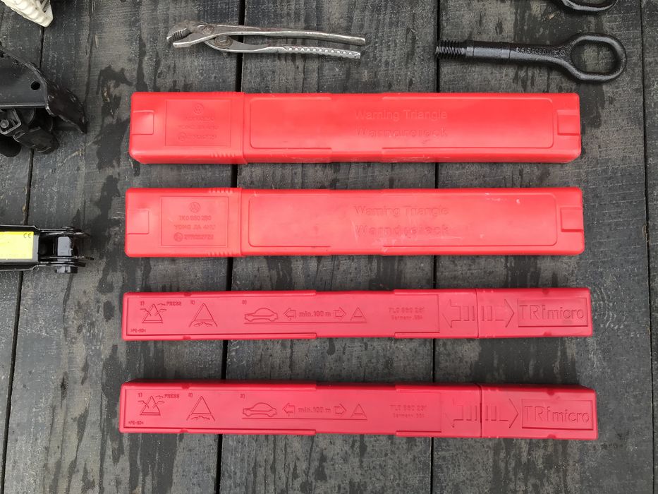 Домкрат буксировочний крюк passat b6 ключ пассат б6 шкода а5 гольф 5: ...