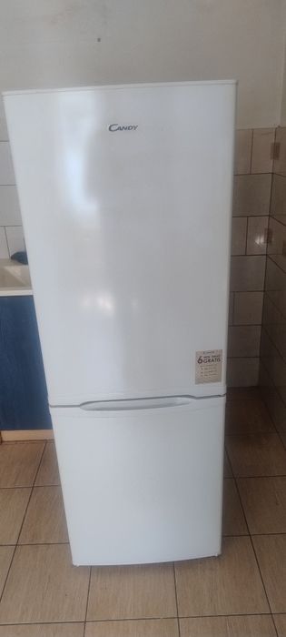 Lodówka Candy stan bdb możliwy transport do 5 km gratis Świdnica • OLX.pl