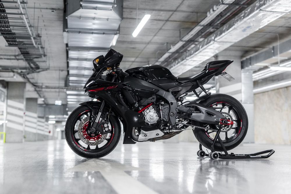 Yamaha R1 Yamaha YZF-R1 Raven Poznań Grunwald • OLX.pl