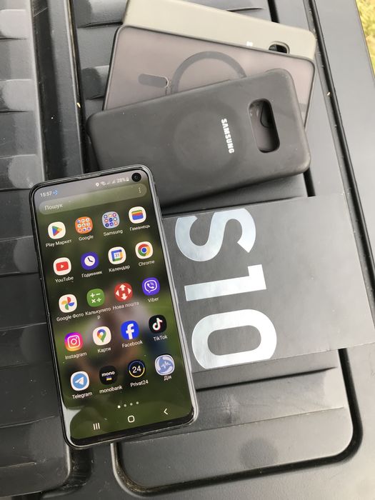 Samsung S10e 6/128: 6 200 грн. - Мобільні телефони / смартфони Верховина на Olx