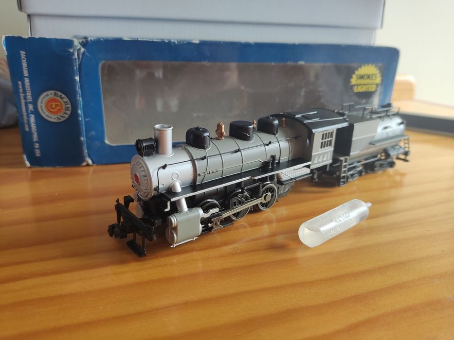 Locomotiva H0 Bachmann USRA 060 com fumo e Tender Vanderbilt ...