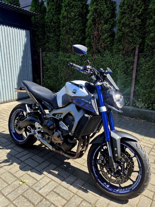 Yamaha MT09 2015 r. Super stan !!! Akrapovic Katowice Brynów-cz. Wsch.-Osiedle Zgrzebioka • OLX.pl