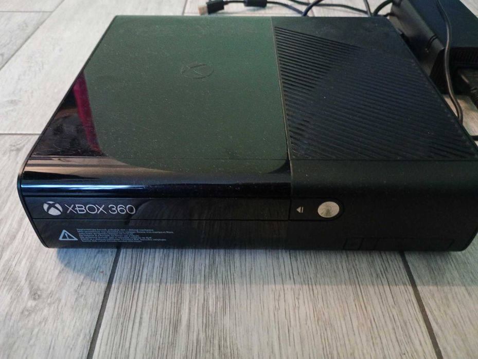 Xbox 360 z kinectem Tarnowo Podgórne • OLX.pl