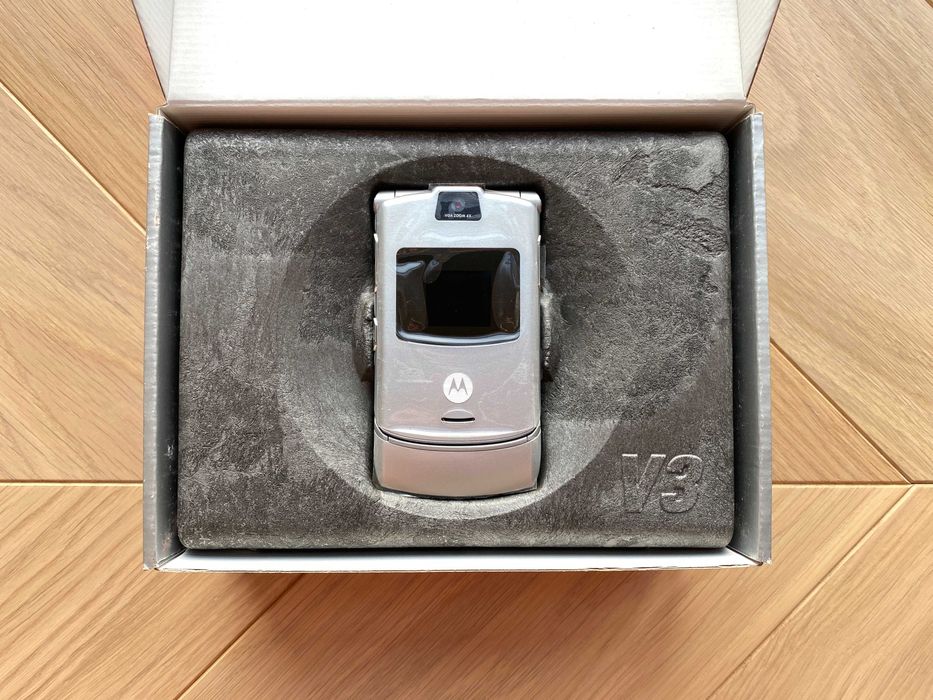 Motorola RAZR V3 Silver - НОВИЙ ! - Oригінал ! vintage phone ретро: 22 ...