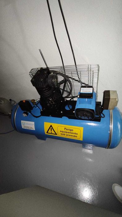 Compressor Ar 200L + Secador(SMC) e Filtros de grau alimentar (NOVOS ...