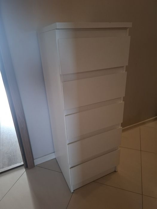 Komoda biała 5 szuflad Katowice Osiedle Witosa • OLX.pl