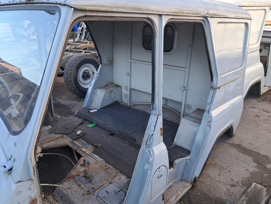 Кузов с крышей УАЗ 469: 8 000 грн. - Кузови легкових автомобілів Чернігів на Olx
