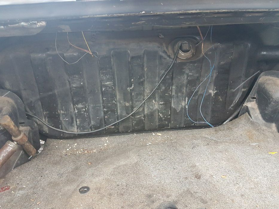 Паливний бак Нива 2121 Волга Mercedes 190 w201: 1 500 грн. - Баки та бачки паливної системи ...