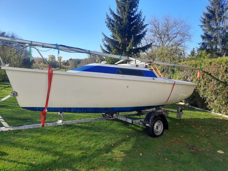 Jacht żaglowy Jouet 550 | klasa Micro Gąbin • OLX.pl