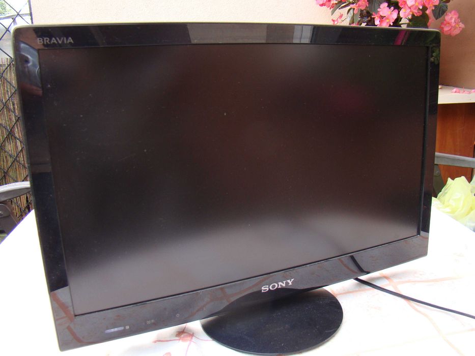 Telewizor Sony 22 cale uchwyt ścienny gratis Słowik • OLX.pl