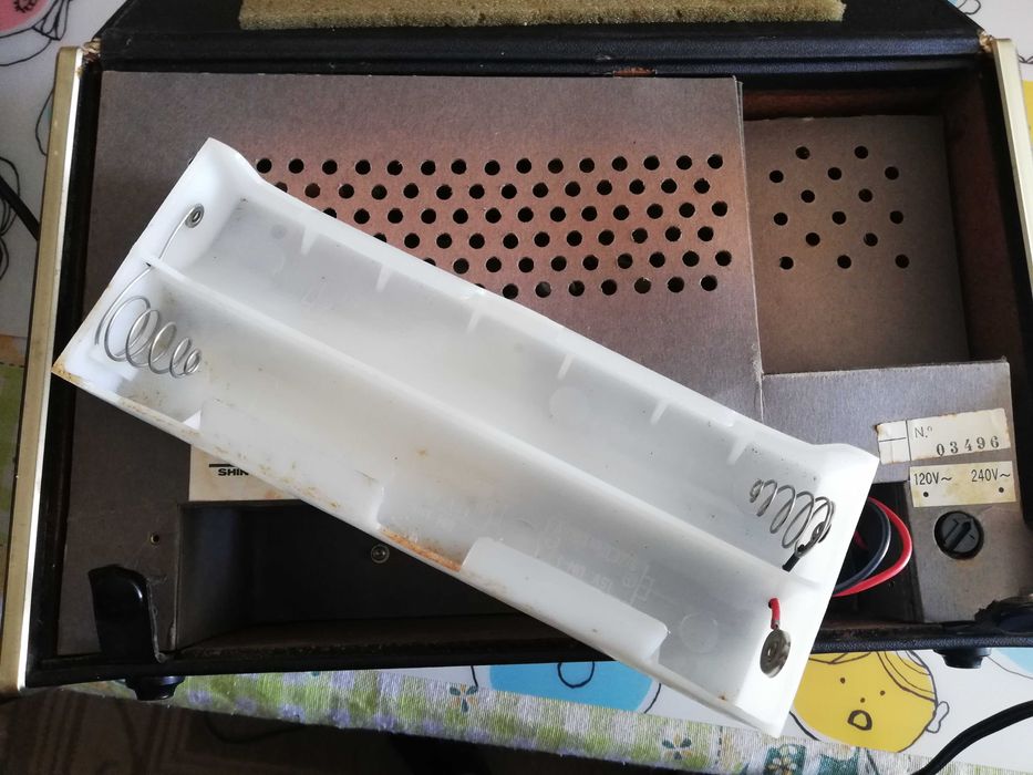 Radio Antigo 1965 Silver Modelo 5S 626 Made in Japan Porto • OLX Portugal