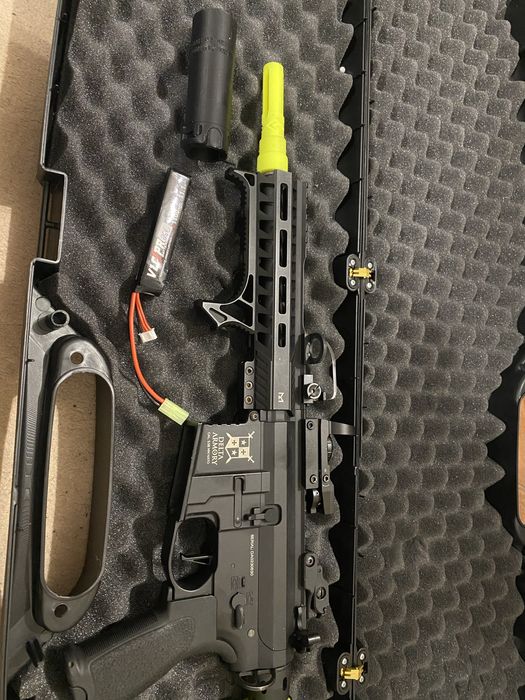 Aeg M4 AR15 airsoft Vagos E Santo António • OLX Portugal