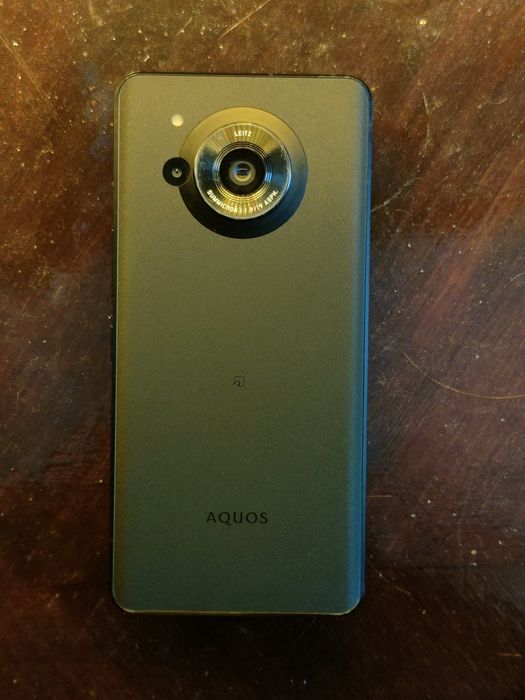 Sharp Aquos R7 12/256: 7 900 грн. - Мобільні телефони / смартфони Березне на Olx