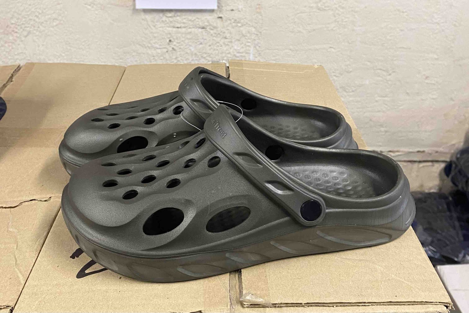 Кроксы крокс crocs сабо мужские новинка 2024: 510 грн. - Шльопанці Київ ...