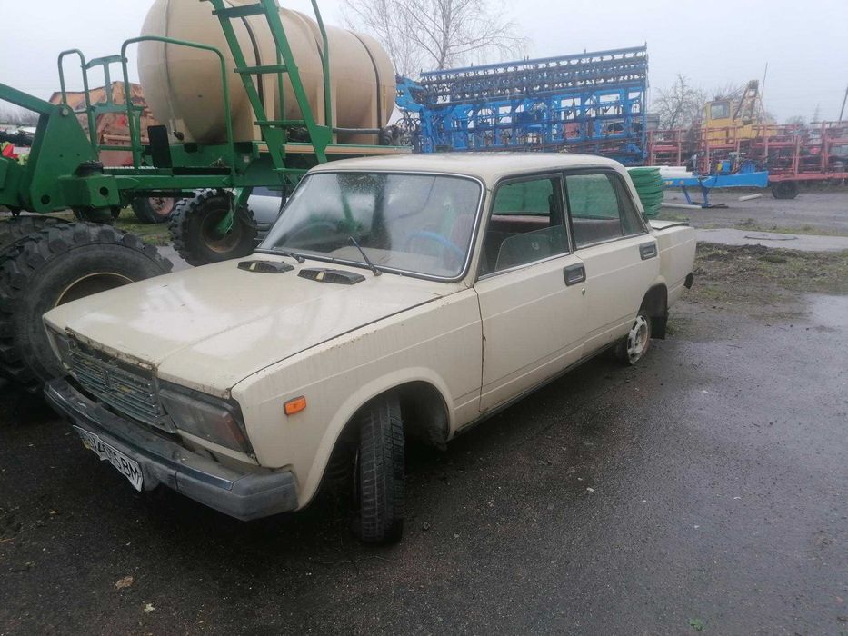 Автомобіль ВАЗ-2107: 8 000 грн. - ВАЗ Ямпіль на Olx