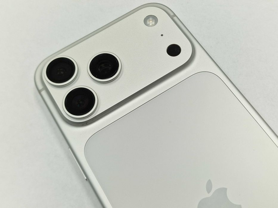 Iphone 17 PRO MAX 256GB/ Silver/ A3526/ 100%/ 5.11.25 z Media Expert ...