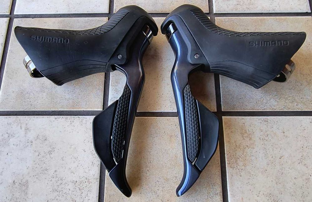 Shimano Ultegra ST-R8050 Di2 Dual Control 2x11 komplet - jak nowe!!! Brzeźce • OLX.pl