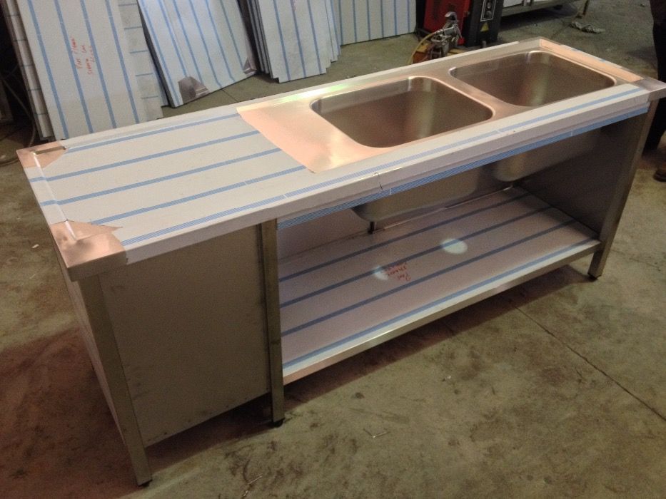 Banca reta c/prar. e pode ter pio e portas de correr em inox material ...