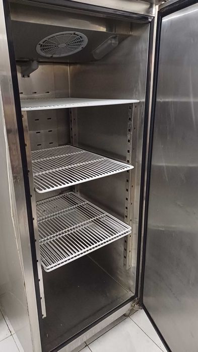 Arca Frigorífica Vertical em Inox industrial Oeiras E São Julião Da ...