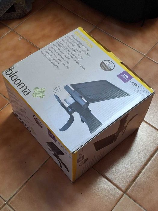 Projetor Solar LED com Sensor de Movimento (PIR) – 1000 Lúmens – Novo ...