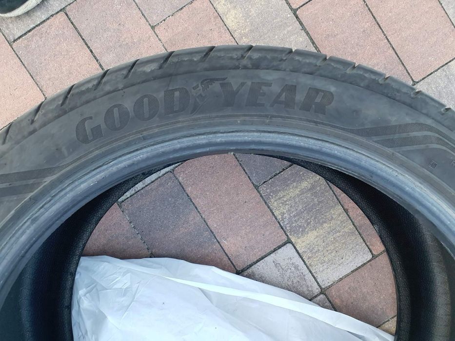265/40/20 Goodyear Eagle F1 Asymmetric 3. 265/40 R20 104Y АО: 4 150 грн ...