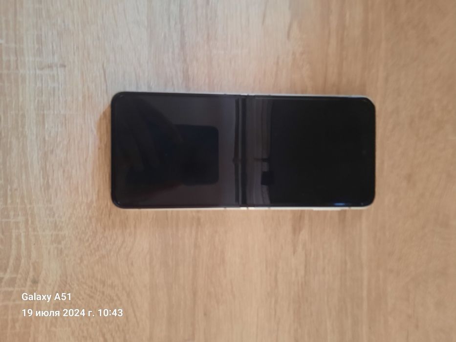 Самсунг z flip 3: 9 000 грн. - Мобільні телефони / смартфони Подільськ ...