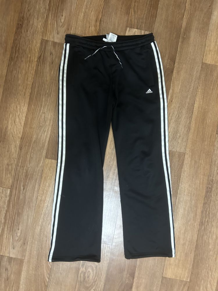 Штани adidas адідас: 900 грн. - Спортивні штани Київ на Olx