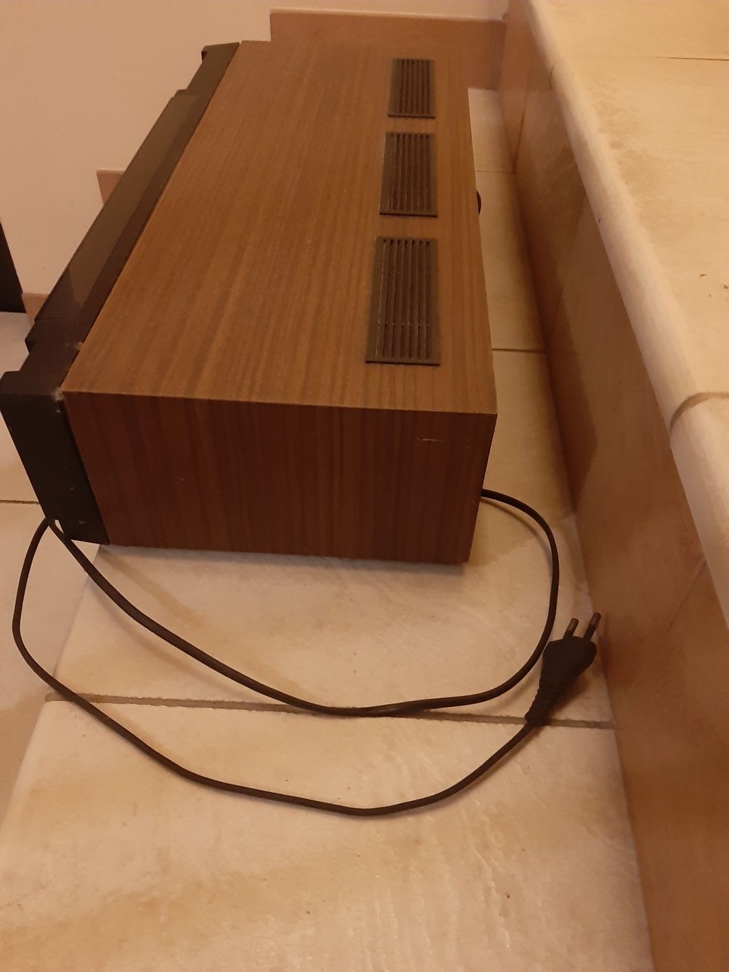 Radio unitra prl Radyjko vintage okleina skarby dziadka lata80te Unitr ... Radio unitra prl Radyjko vintage okleina skarby dziadka lata80te Unitr ...