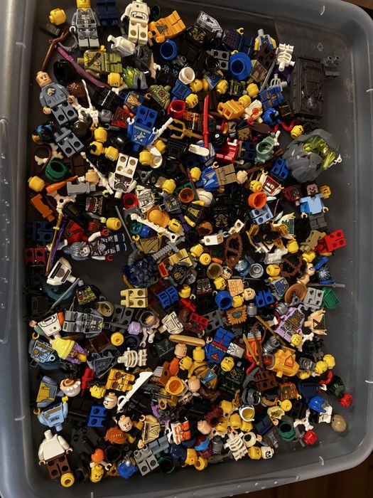 LEGO Mix Figurek i Elementów Biała Podlaska • OLX.pl
