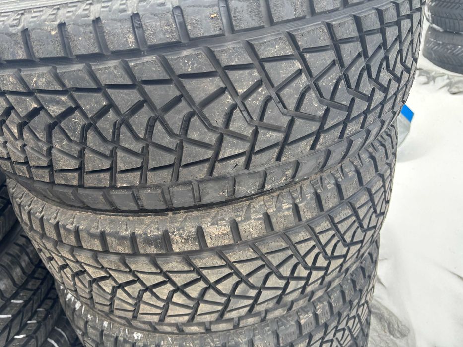 265-60-R18 BRIDGESTONE BLIZZAK DM V1 комплект джиповской резины JAPAN ...