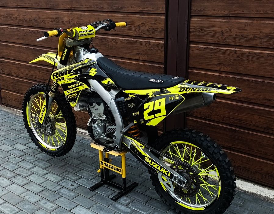 2015 Suzuki RMZ 250 •Piękna •Wtrysk •Transport kxf crf yzf sxf 350 450 ...