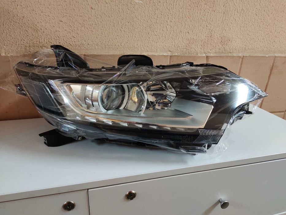 Фара LED левая, правая MITSUBISHI OUTLANDER III 15-21 год. (Аутлендер ...