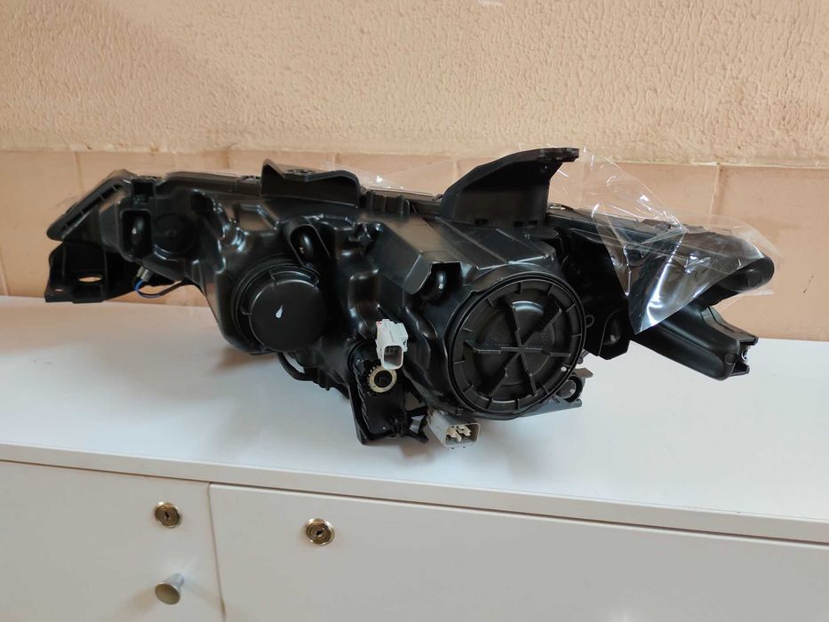 Фара LED левая, правая MITSUBISHI OUTLANDER III 15-21 год. (Аутлендер ...