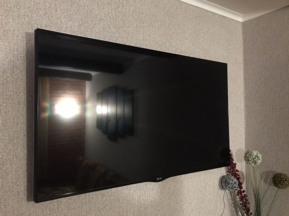 Продам телевизор LG 3D 47 дюймов: 3 000 грн. - Телевізори Лютіж на Olx
